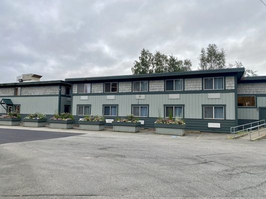 COAST INTERNATIONAL INN - Updated December 2025 - 83 Photos & 53 ...