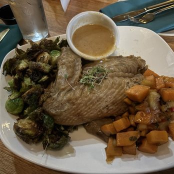 AMINA - Updated August 2025 - 650 Photos & 245 Reviews - 1102 ...