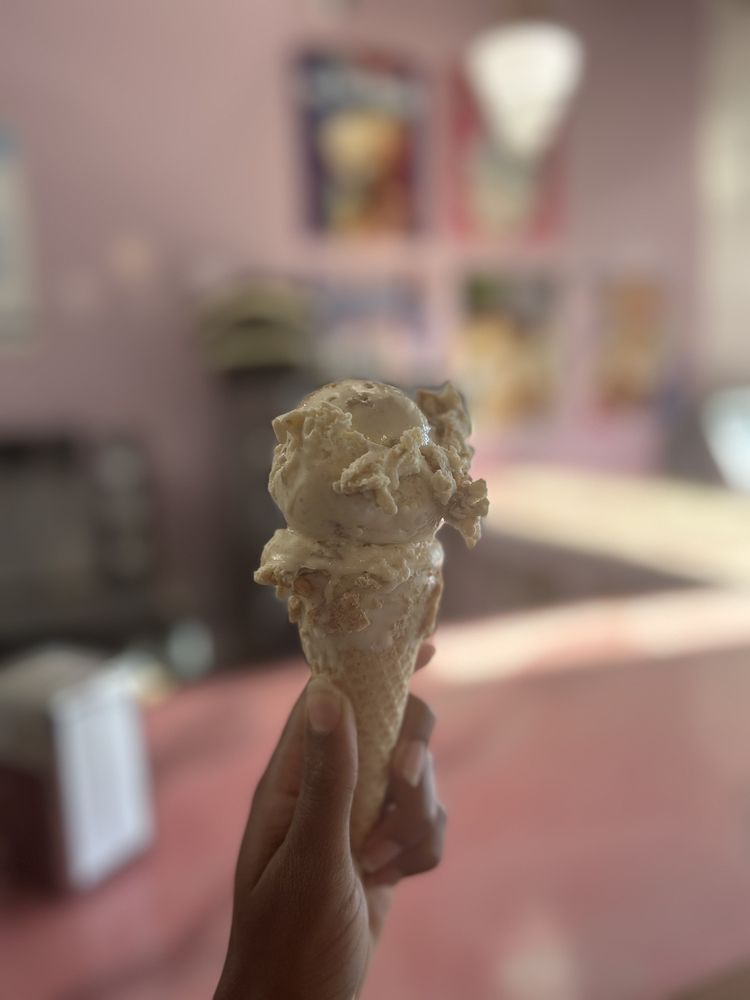 CREAM ME ICE CREAMERY - Updated October 2025 - 272 Photos & 105 Reviews ...