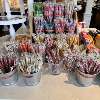 PHILLIPS CANDIES - Updated December 2025 - 63 Photos & 69 Reviews - 217 ...