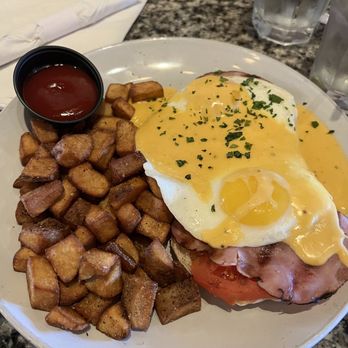 BUSTER’S BISTRO - 336 Photos & 192 Reviews - 300 S Sanford Ave, Sanford ...