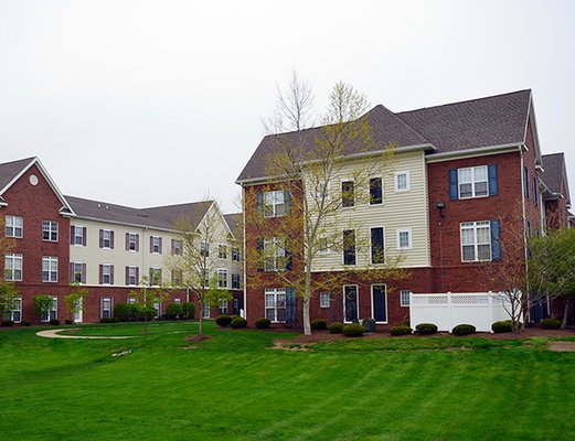 OLDE TOWNE UNIVERSITY SQUARE - Updated December 2025 - 43 Photos & 18 ...