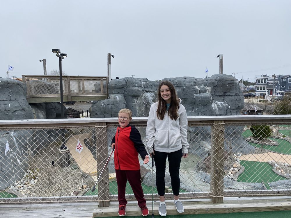 JEN’S LINKS AT LIGHTHOUSE COVE - Updated April 2025 - 13 Photos & 21 Reviews - 501 Broadway ...