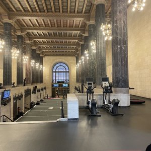 UNDER ARMOUR PERFORMANCE CENTER POWERED BY FX FITNESS - 64 Photos & 29 ...