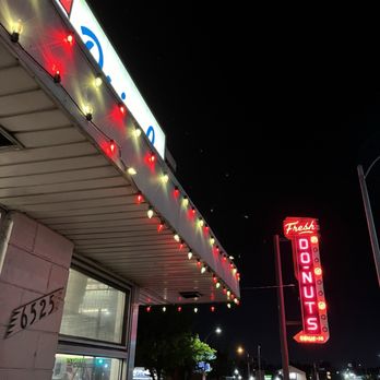 DONUT DRIVE-IN - Updated July 2024 - 239 Photos & 354 Reviews - 6525 ...