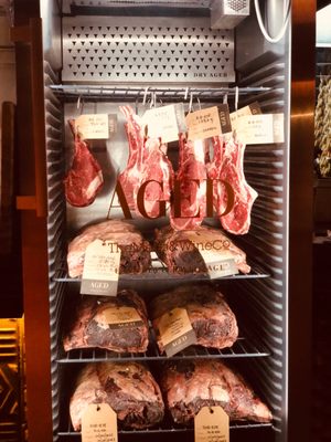 THE MEAT & WINE CO - Updated December 2025 - 143 Photos & 98 Reviews ...