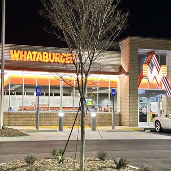 WHATABURGER - Updated November 2024 - 107 Photos & 155 Reviews - 705 ...