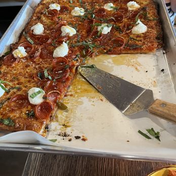 CAFE CREVIER - Updated 05/2025 - 119 Photos & 126 Reviews - 25 E Main ...