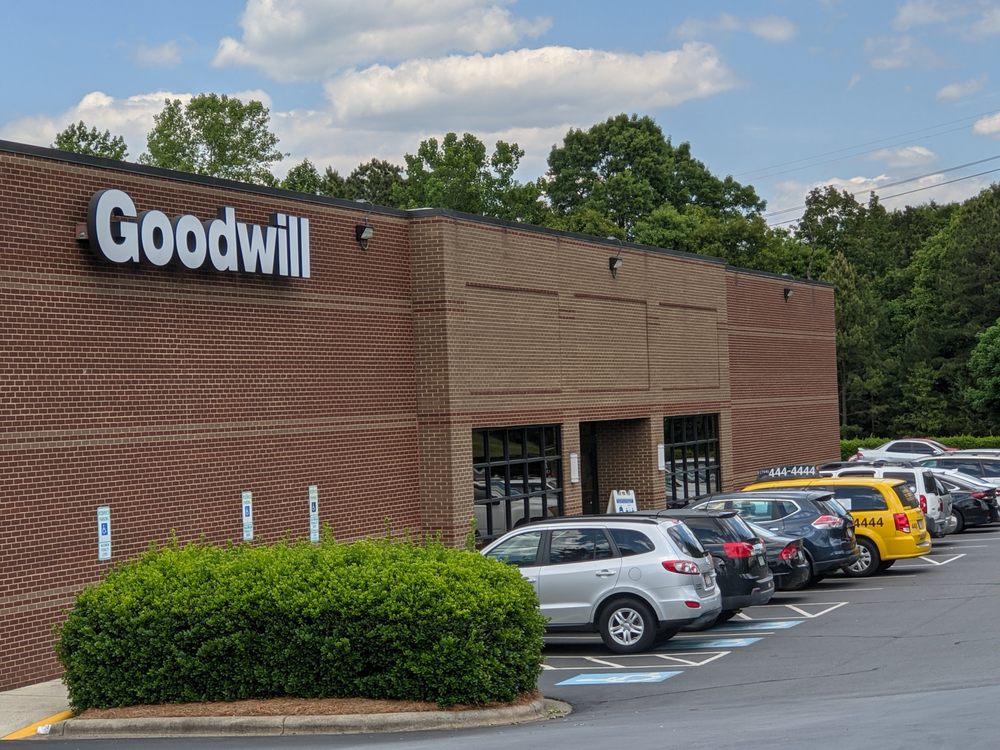 GOODWILL - SARDIS RD - Updated May 2025 - 23 Reviews - 1909 Sardis Rd N ...