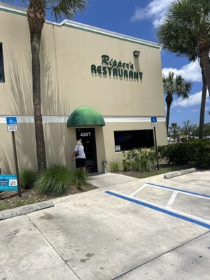 RIPPER’S RESTAURANT - Updated September 2025 - 28 Photos & 58 Reviews ...