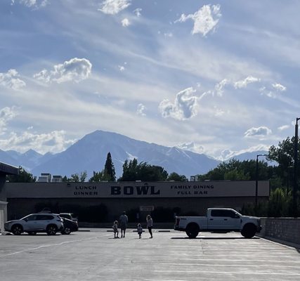 BISHOP BOWL AND GRILL - Updated December 2025 - 25 Photos & 47 Reviews ...