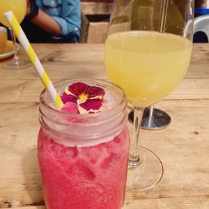 LITTLE PECKS - 232 Photos & 95 Reviews - Coffee & Tea - 211 Broadway ...