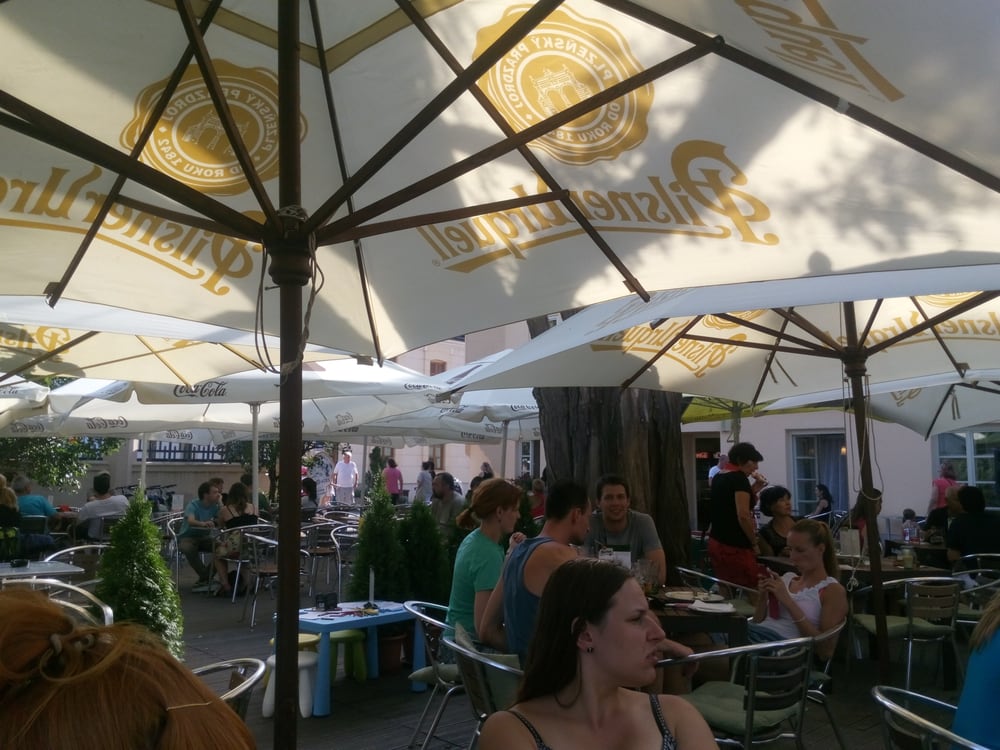 RESTAURACE ZÁMECKÉHO HOTELU LEDNICE - Zámecké náměstí 66, Lednice ...