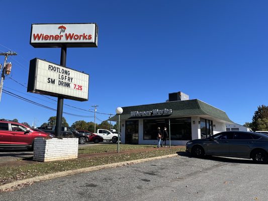 WIENER WORKS - Updated December 2025 - 12 Photos & 26 Reviews - 1009 ...