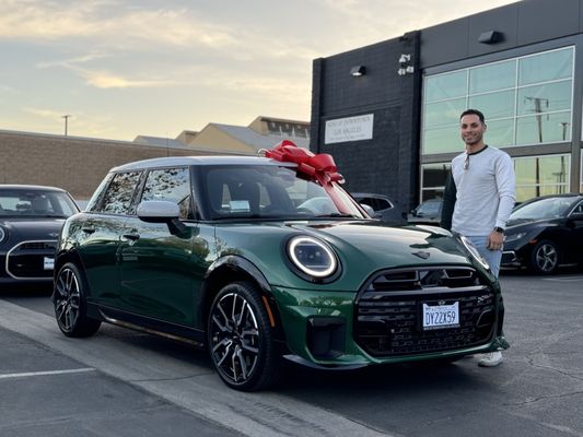 MINI OF DOWNTOWN LOS ANGELES - Updated November 2025 - 498 Photos ...