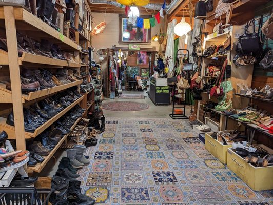 VILLAGE MERCHANTS - Updated September 2025 - 159 Photos & 188 Reviews ...