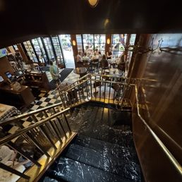 LUXBAR - Updated January 2026 - 1055 Photos & 1278 Reviews - 18 East ...