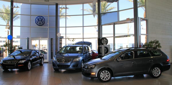 CAMELBACK VW - Updated December 2025 - 70 Photos & 489 Reviews - 1499 E ...