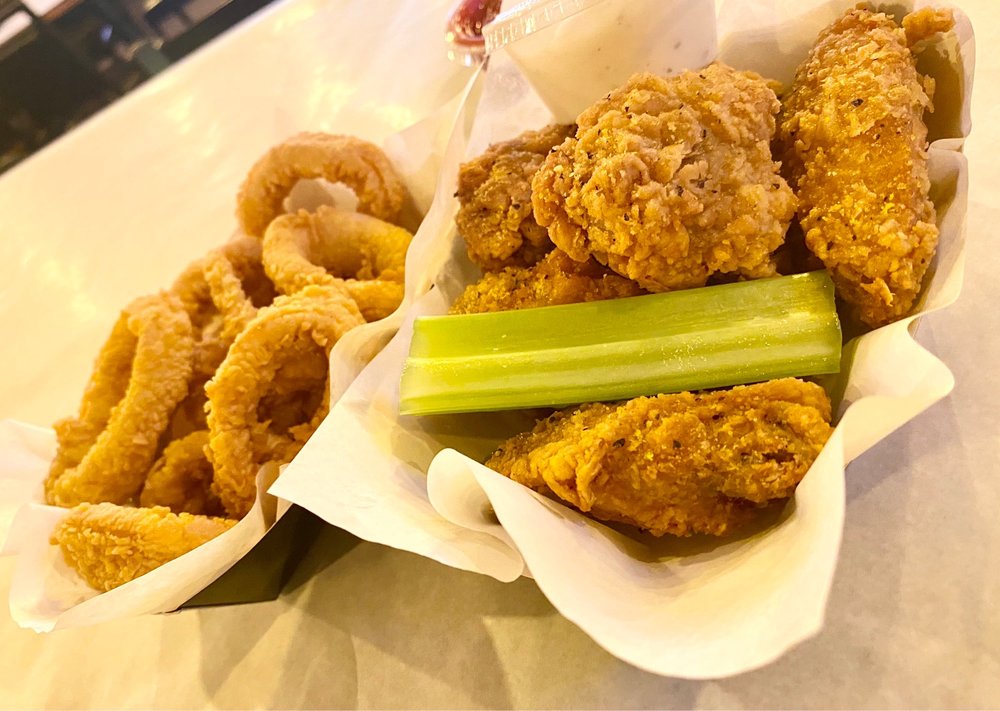 PIER 88 BOILING SEAFOOD & BAR - Updated November 2024 - 68 Photos & 94 ...