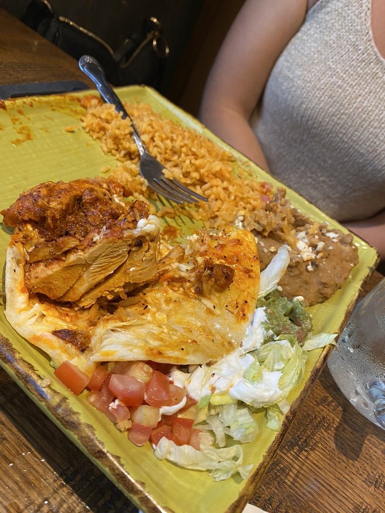 CROSSOVER CANTINA & EATERY - Updated November 2025 - 95 Photos & 97 ...