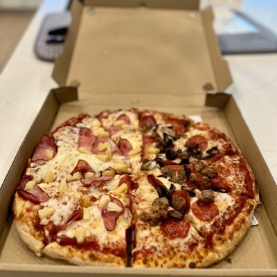 LAMPPOST PIZZA - Updated November 2025 - 175 Photos & 354 Reviews ...