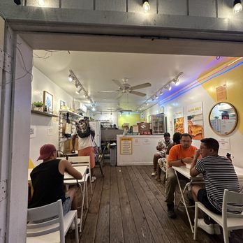 ALOHA MELT WAIKIKI - Updated June 2024 - 651 Photos & 567 Reviews - 355 ...