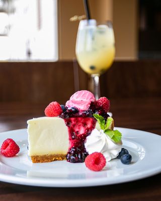 13MOONS RESTAURANT - Updated September 2025 - 267 Photos & 127 Reviews ...