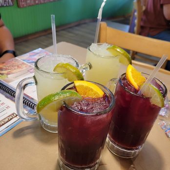 PINCHERS - Updated February 2025 - 493 Photos & 369 Reviews - 28330 ...