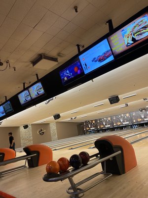 CORBIN BOWL - 161 Photos & 356 Reviews - 19616 Ventura Blvd, Tarzana ...