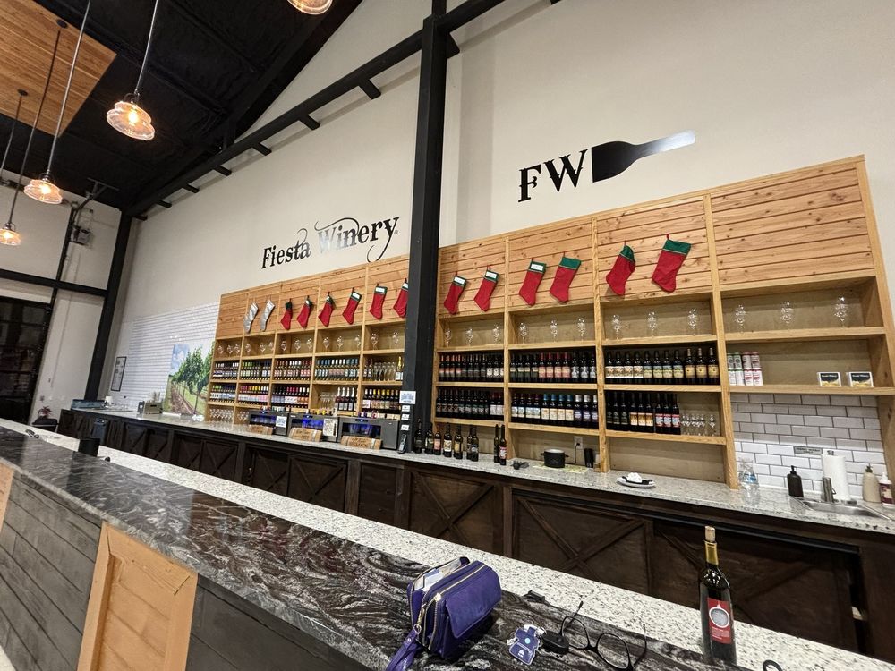 FIESTA WINERY - Updated December 2025 - 96 Photos & 100 Reviews - 312 ...