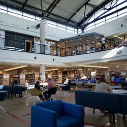 AURORA PUBLIC LIBRARY - 15145 Yonge Street, Aurora, Ontario - Libraries ...