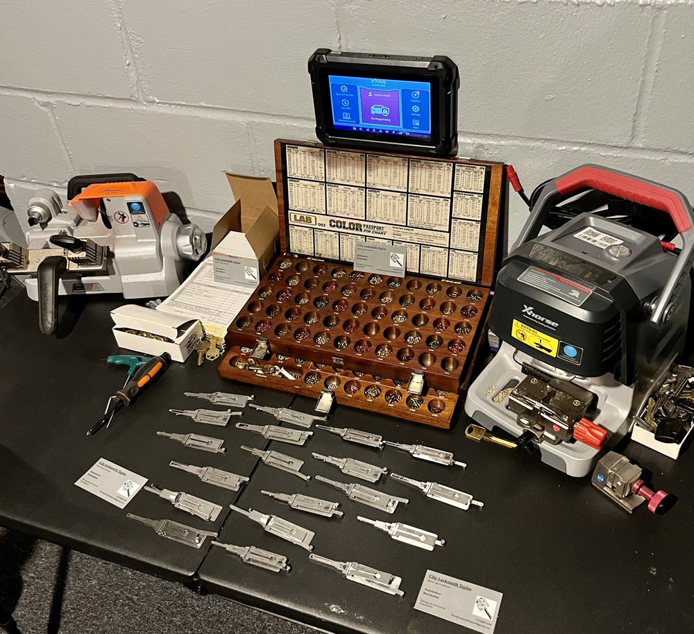 CITY LOCKSMITH TAYLOR - Updated March 2025 - 29 Photos - 7594 Huron St, Taylor, Michigan - Keys ...