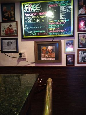 TAPPER PUB - 23 Photos & 31 Reviews - 3832 Britton Plz, Tampa, Florida ...