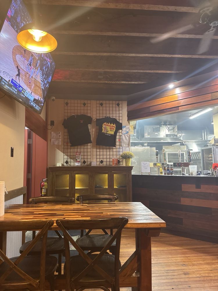 SQUEALING HOG BBQ - Updated May 2026 - 206 E Bay St, Savannah, Georgia ...