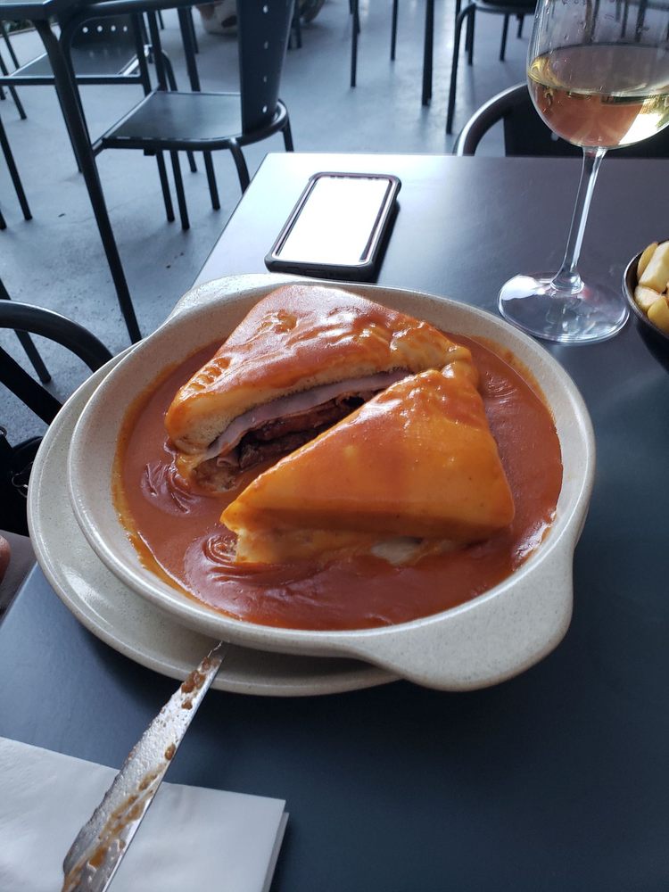 A FÁBRICA DA PICARIA - R. da Picaria, 72, Porto, Portugal - Yelp