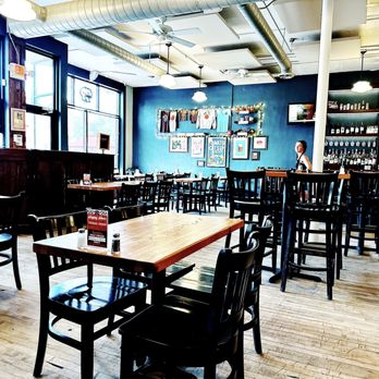 THE LOWBROW - Updated February 2025 - 303 Photos & 484 Reviews - 4244 ...