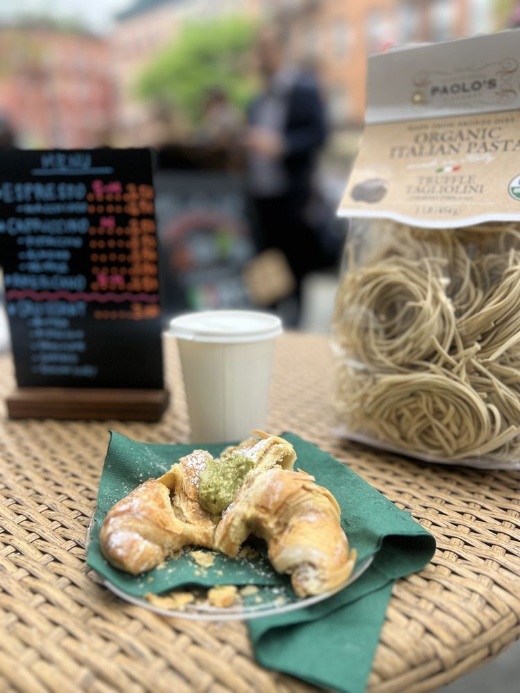 CASA SALVO - Updated July 2024 - 37 Photos & 21 Reviews - 473 Amsterdam ...