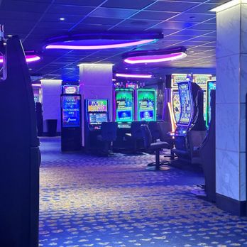 J RESORT - Updated June 2025 - 131 Photos & 186 Reviews - 345 N ...