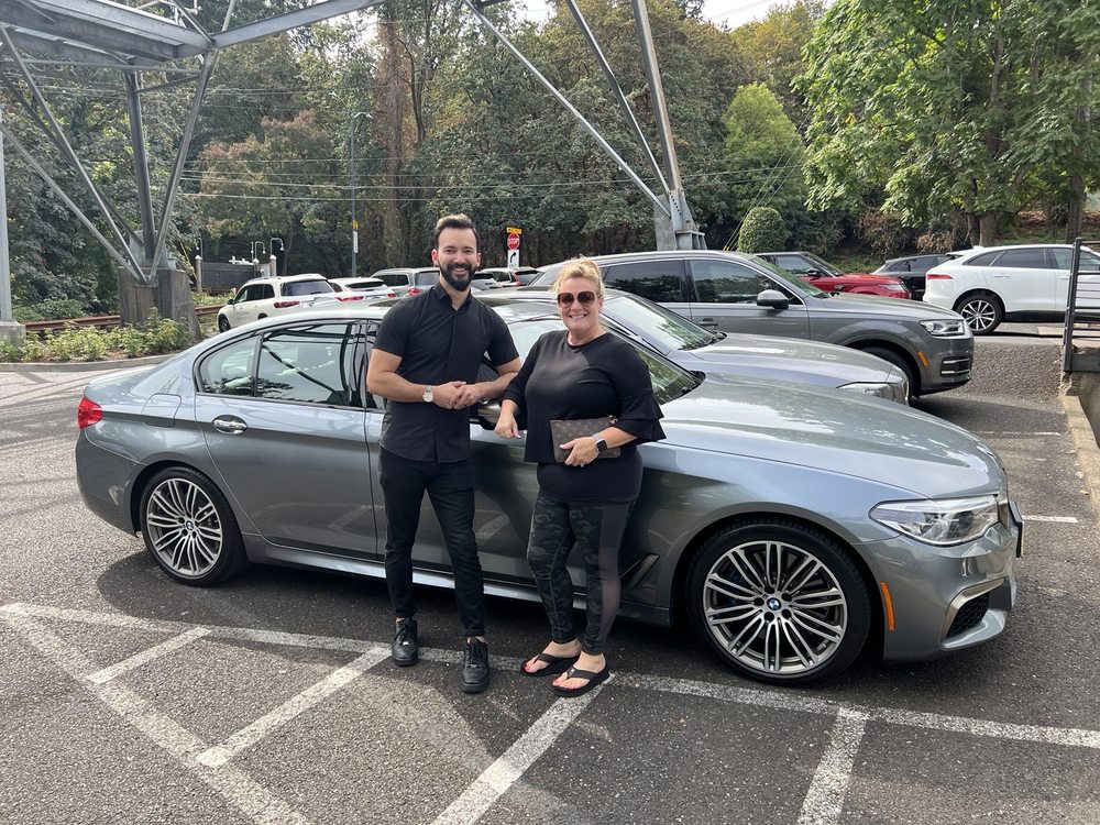 FREEMAN MOTOR PORTLAND SHOWROOM - 70 Photos & 122 Reviews - 7524 S ...