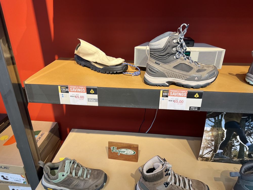 RED WING SHOE STORE - Updated May 2024 - 3407 22nd Ave NW, Rochester ...
