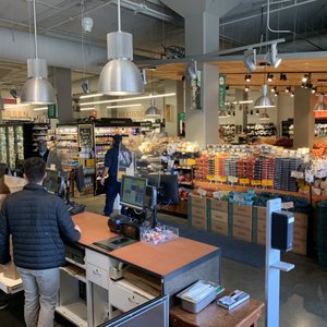 GUS’S COMMUNITY MARKET - 250 Photos & 292 Reviews - 2111 Harrison St ...