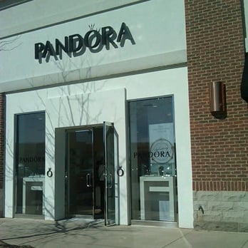 Pandora old orchard mall store