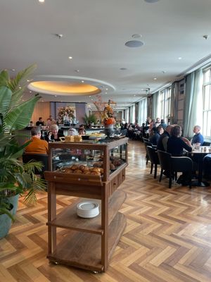 LE 9E - Updated October 2025 - 20 Photos & 11 Reviews - 1500 Boulevard ...