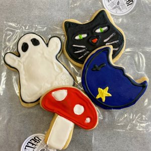 GOLDEN HOUR BAKE HOUSE - Updated March 2025 - 23 Photos - 11 W Old ...