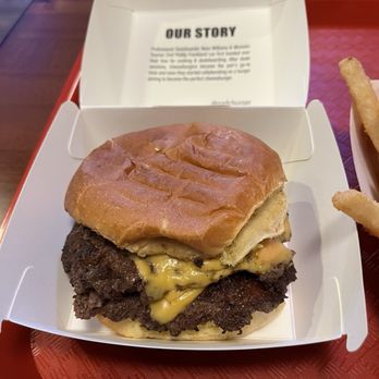 NADC BURGER - Updated March 2025 - 106 Photos & 59 Reviews - 1441 ...