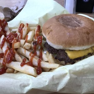 PAPA ERIC’S BURGERS - 14 Photos & 40 Reviews - 2066 Wedgewood Dr, El ...