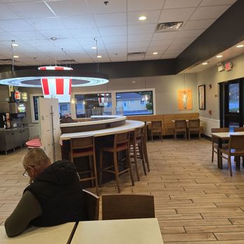 KFC - Updated January 2025 - 79 Photos & 50 Reviews - 150 E Dundee Rd ...