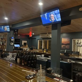 THE BREAK - Updated July 2025 - 12 Reviews - 235 Ocean St, Hyannis ...