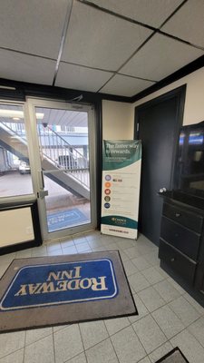 RODEWAY INN - Updated December 2025 - 17 Photos & 21 Reviews - 5952 ...