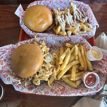 FUKUBURGER CHINATOWN - Updated May 2024 - 1813 Photos & 1173 Reviews ...